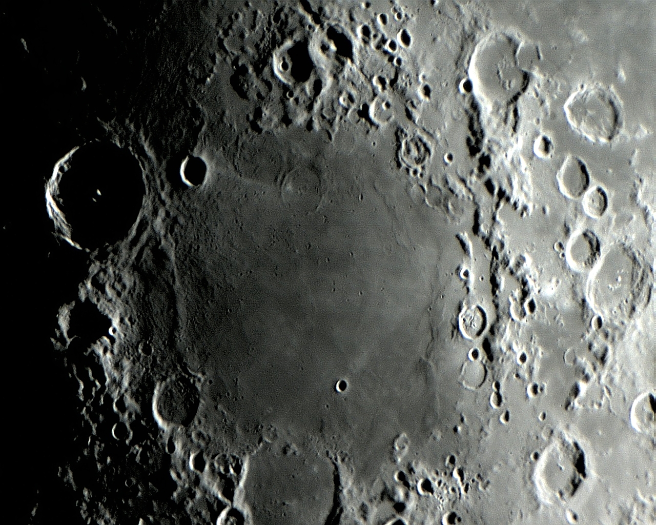 Mare NECTARIS em 25/04/‎2023 e supostas crateras fantasmas. | Vaz ...